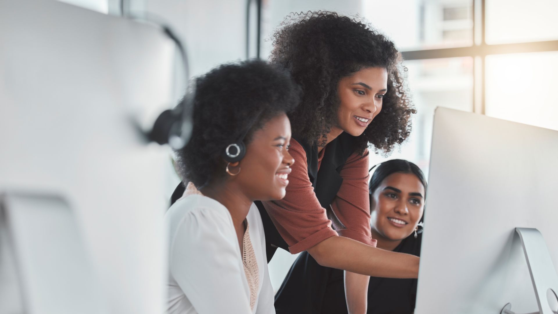 Effective Guide to Scaling Your Support Team During Company Growth | Jaxcom